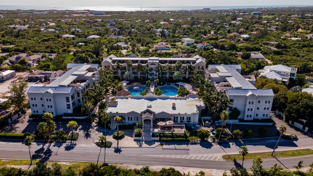 The Atrium Resort » Pool